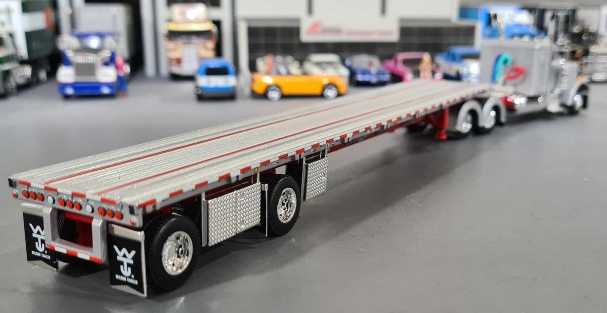 Dcp / First Gear 1/64 Peterbilt 359 Silver/Red With Flat Top Trailer ...